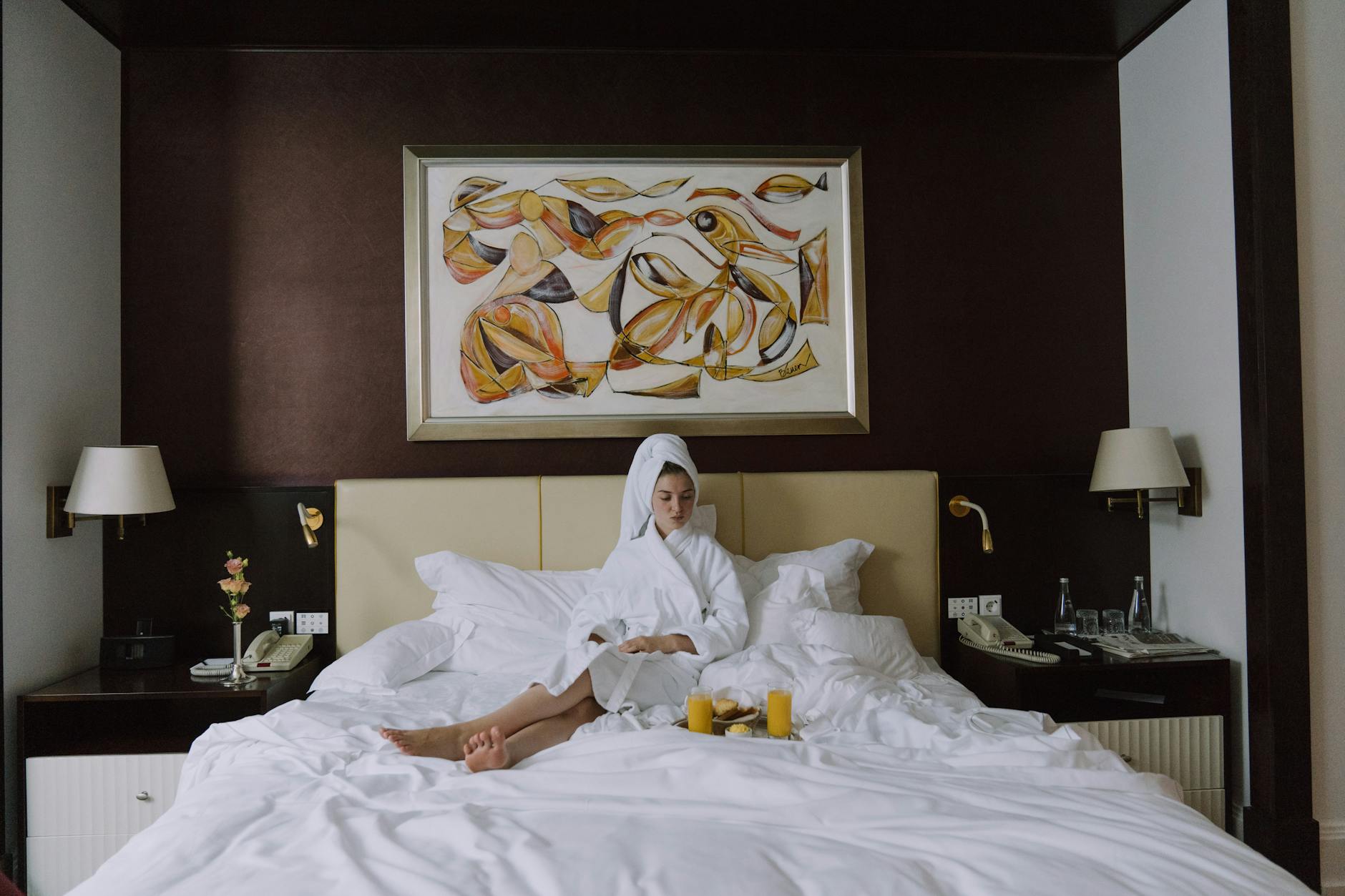 The Ultimate Guide to Choosing the Perfect Robe: Materials,...